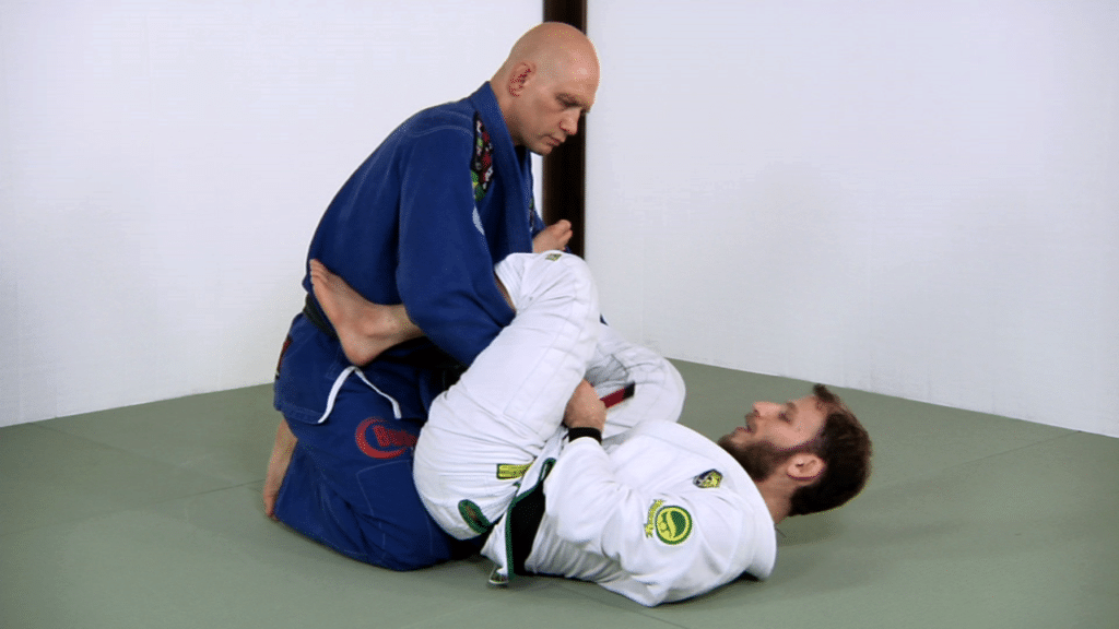 Lasso Spider Guard to Omoplata - Grapplearts