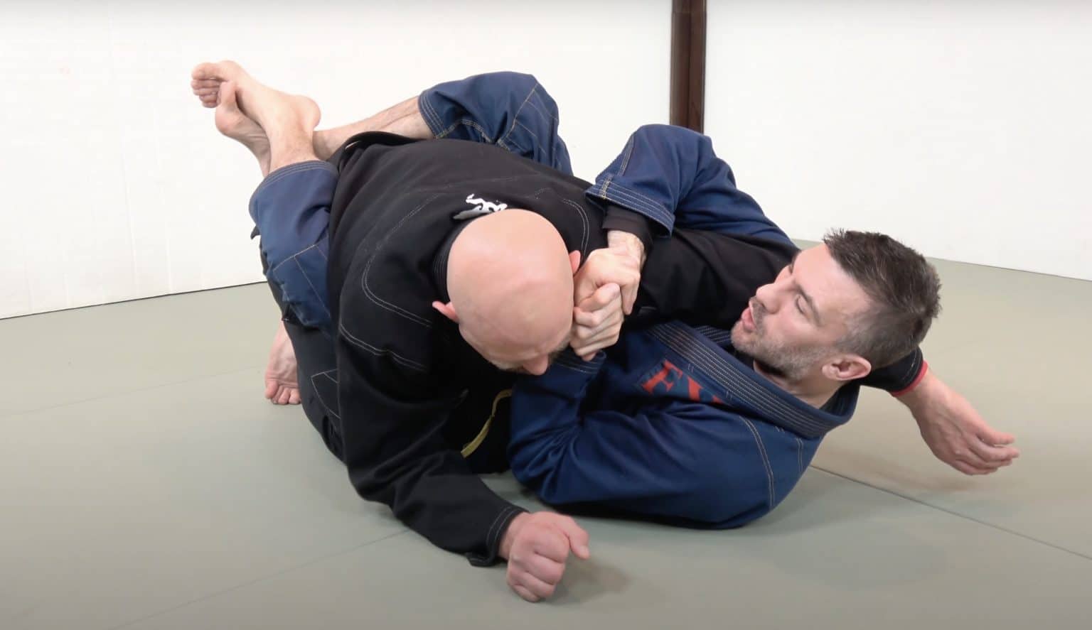 Reverse Armbar from Closed Guard - Grapplearts