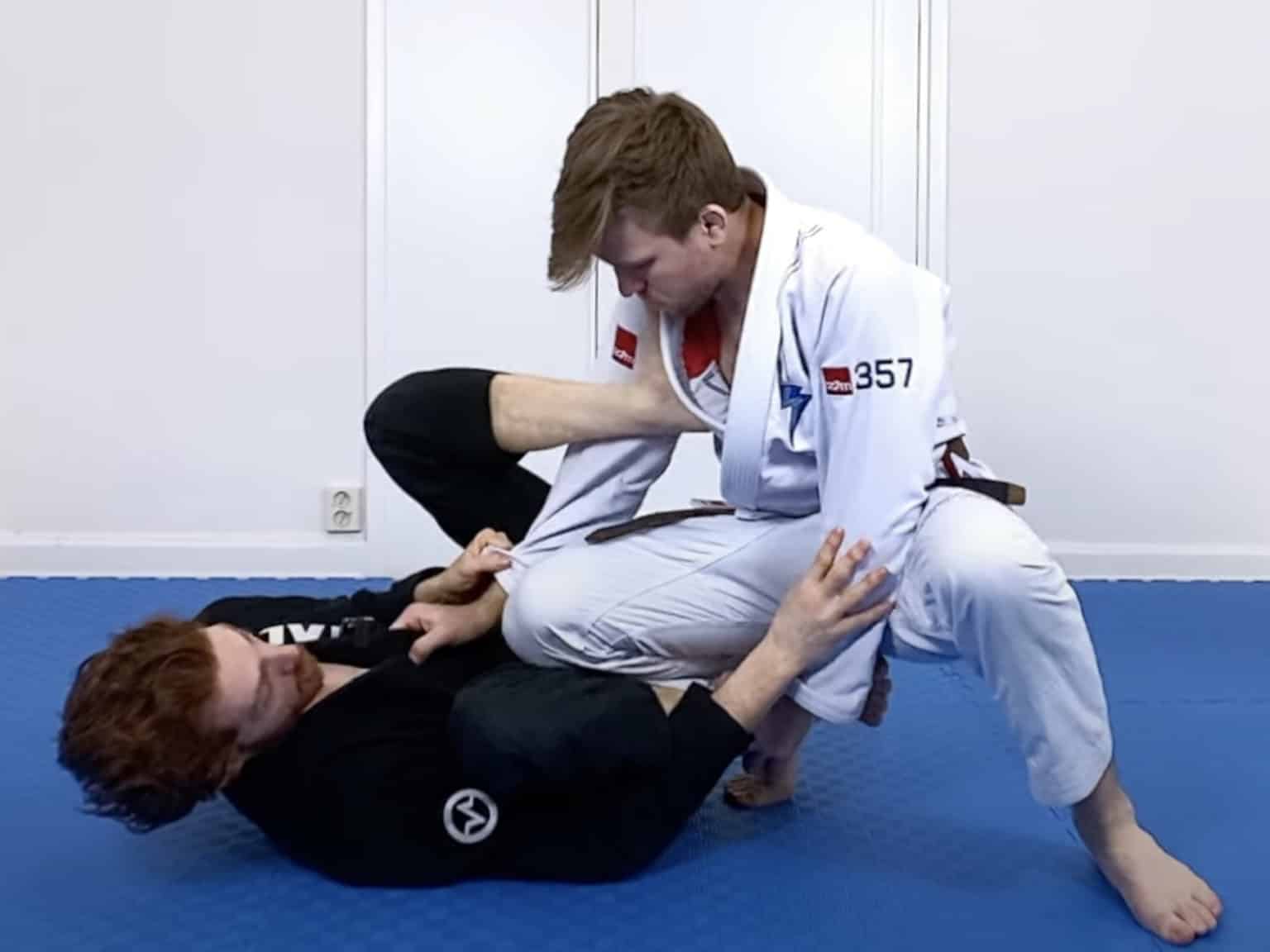 3 Great Knee Cut Counters - Grapplearts